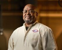 Delo Customer Success Stories | Chevron Lubricants (Canada)